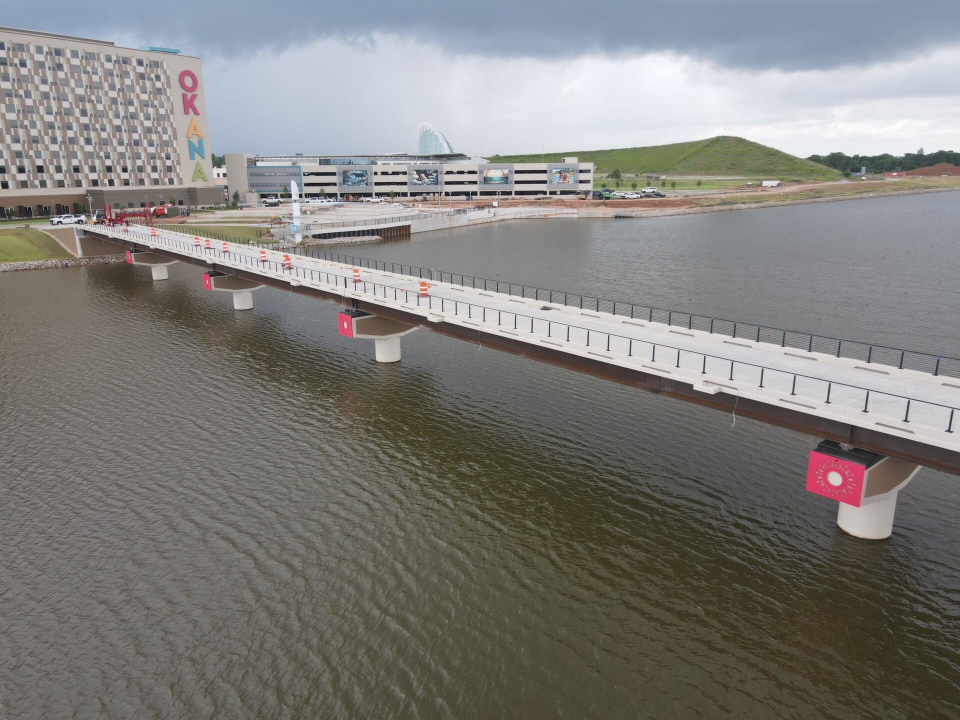 Manhattan Road & Bridge Construct Pedestrian Bridge | Flexifloat