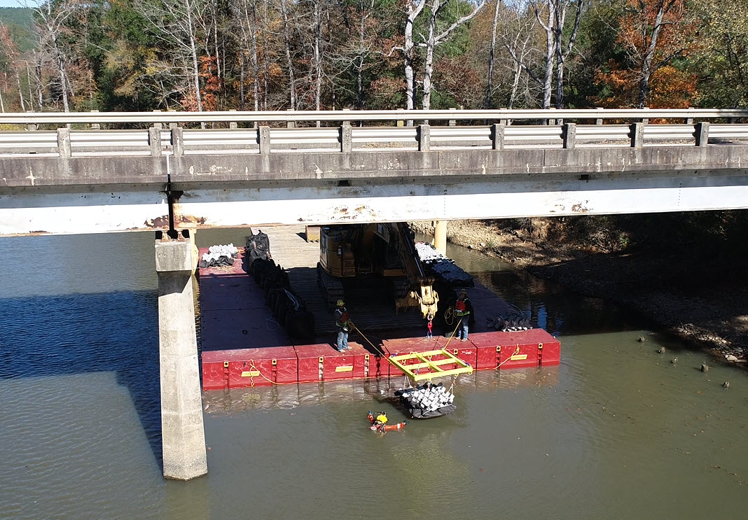 Flexifloats support Arkansas Scour Repair | Flexifloat