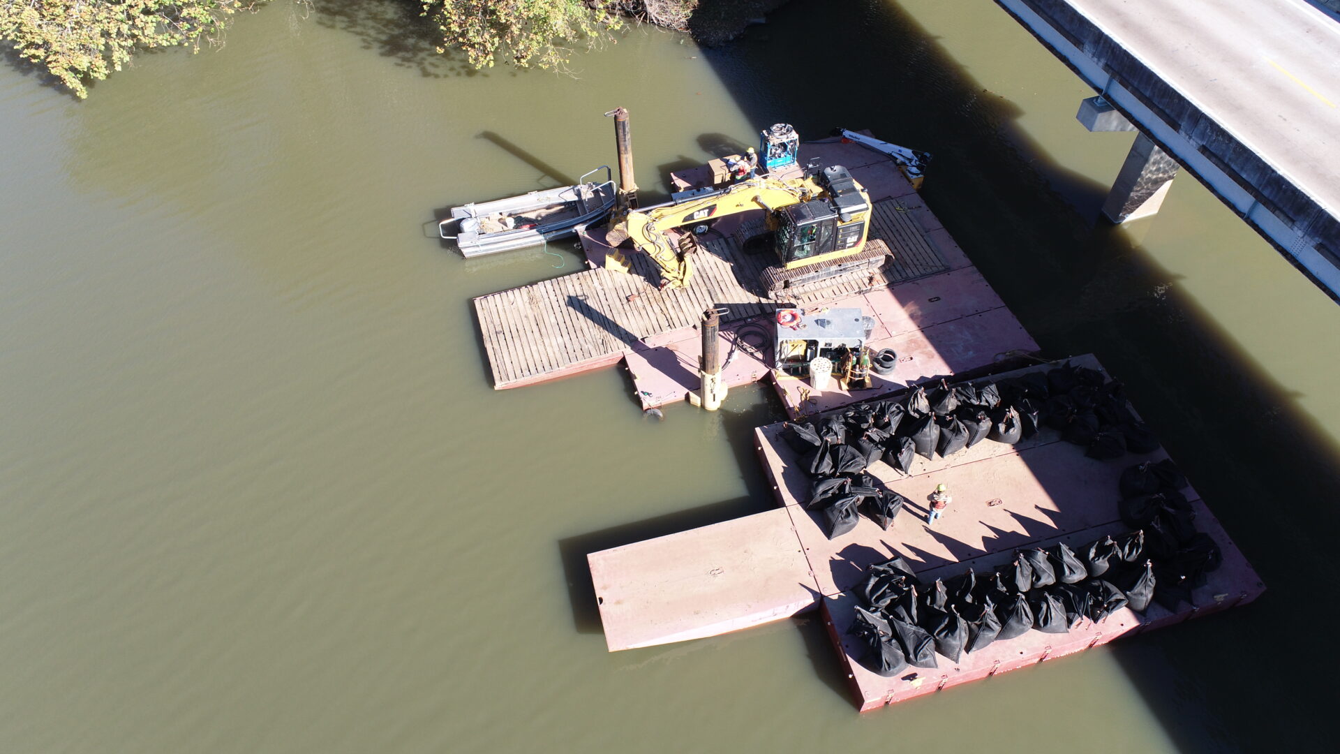 Flexifloats support Arkansas Scour Repair | Flexifloat